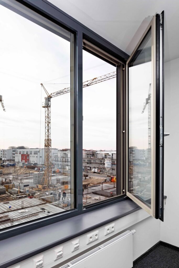 Stylish and Durable Aluminum Window Systems | AlumTech